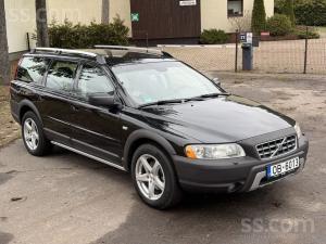 Black Volvo XC70 2006 in Jurmala, with an engine capacity of 2.40 L and mileage of 0 thousand km for 2600 €, photo 9 on AUTOMOTO.COM.LV