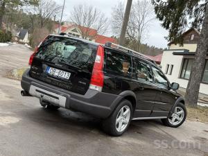 Black Volvo XC70 2006 in Jurmala, with an engine capacity of 2.40 L and mileage of 0 thousand km for 2600 €, photo 14 on AUTOMOTO.COM.LV