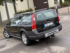 Black Volvo XC70 2006 in Jurmala, with an engine capacity of 2.40 L and mileage of 0 thousand km for 2600 €, photo 16 on AUTOMOTO.COM.LV