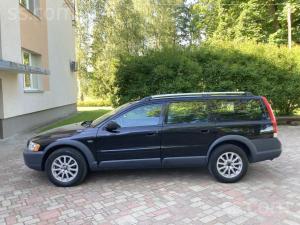 Black Volvo XC70 2006 in Jelgava, with an engine capacity of 2.40 L and mileage of 340 thousand km for 3450 €, photo 4 on AUTOMOTO.COM.LV