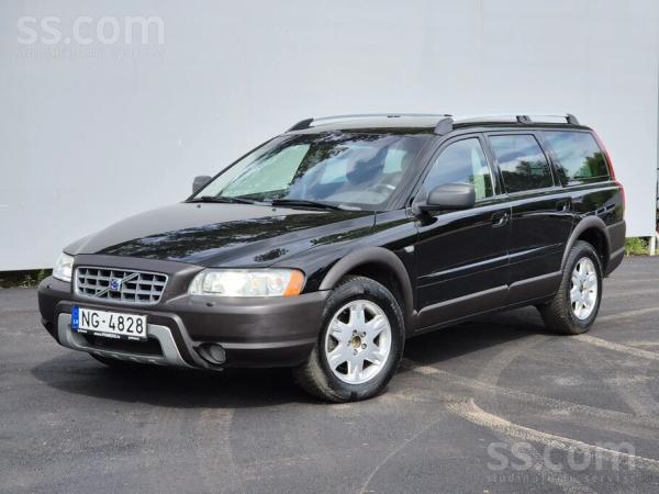 Black Volvo XC70 2006 in Riga, with an engine capacity of 2.40 L and mileage of 277 thousand km for 3690 €, photo 1 on AUTOMOTO.COM.LV