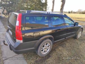 Melns Volvo XC70 2006 Rapla, ar dzinēja tilpumu 2.40 L un nobraukumu 284 tūkst. km par 3700 €, foto 2 vietnē AUTOMOTO.COM.LV