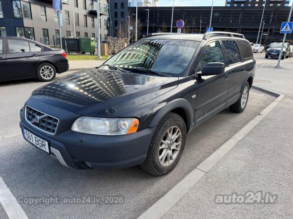 Melns Volvo XC70 2006 Tallina, ar dzinēja tilpumu 2.40 L un nobraukumu 434 tūkst. km par 2490 €, foto 2 vietnē AUTOMOTO.COM.LV