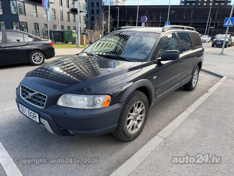 Melns Volvo XC70 2006 Tallina, ar dzinēja tilpumu 2.40 L un nobraukumu 434 tūkst. km par 2490 €, foto 3 vietnē AUTOMOTO.COM.LV