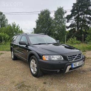 Черный Вольво ХС70 2006 в Рига, объемом двигателя 2.40 л и пробегом 277 тыс. км за 3990 €, фото  на AUTOMOTO.COM.LV