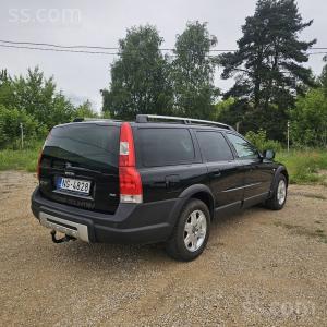 Melns Volvo XC70 2006 Rīga, ar dzinēja tilpumu 2.40 L un nobraukumu 277 tūkst. km par 3990 €, foto 4 vietnē AUTOMOTO.COM.LV