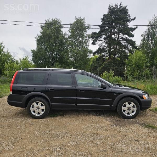 Melns Volvo XC70 2006 Rīga, ar dzinēja tilpumu 2.40 L un nobraukumu 277 tūkst. km par 3990 €, foto 6 vietnē AUTOMOTO.COM.LV