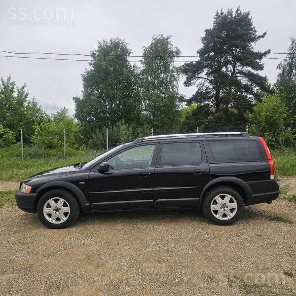 Melns Volvo XC70 2006 Rīga, ar dzinēja tilpumu 2.40 L un nobraukumu 277 tūkst. km par 3990 €, foto 7 vietnē AUTOMOTO.COM.LV