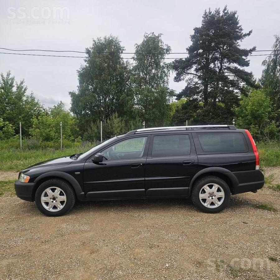 Melns Volvo XC70 2006 Rīga, ar dzinēja tilpumu 2.40 L un nobraukumu 277 tūkst. km par 3990 €, foto 8 vietnē AUTOMOTO.COM.LV