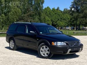 Черный Вольво ХС70 2006 в Рига, объемом двигателя 2.40 л и пробегом 339 тыс. км за 4450 €, фото  на AUTOMOTO.COM.LV