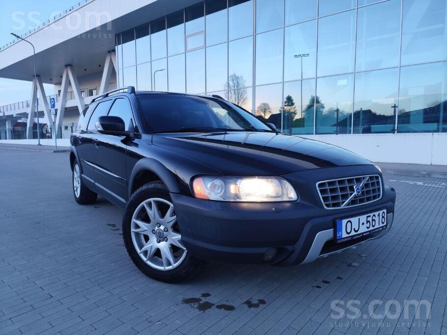 Melns Volvo XC70 2006 Rēzekne, ar dzinēja tilpumu 2.40 L un nobraukumu 0 tūkst. km par 3800 €, foto 1 vietnē AUTOMOTO.COM.LV