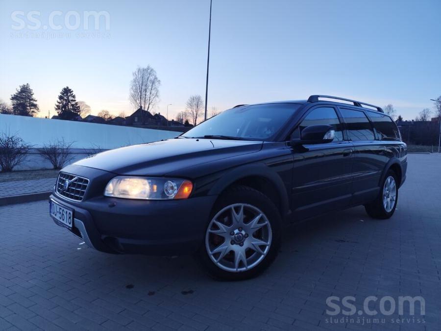 Melns Volvo XC70 2006 Rēzekne, ar dzinēja tilpumu 2.40 L un nobraukumu 0 tūkst. km par 3800 €, foto 5 vietnē AUTOMOTO.COM.LV