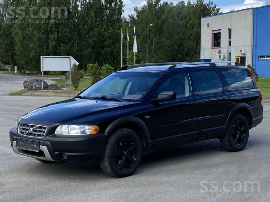 Melns Volvo XC70 2006 Rīga, ar dzinēja tilpumu 2.40 L un nobraukumu 372 tūkst. km par 4690 €, foto 4 vietnē AUTOMOTO.COM.LV