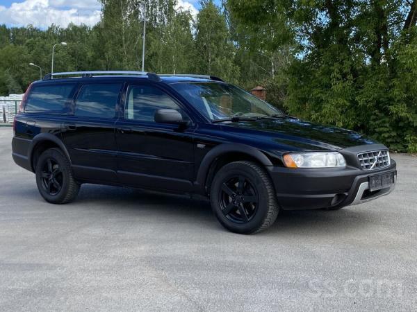 Melns Volvo XC70 2006 Rīga, ar dzinēja tilpumu 2.40 L un nobraukumu 372 tūkst. km par 4690 €, foto 4 vietnē AUTOMOTO.COM.LV