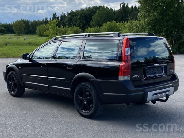 Melns Volvo XC70 2006 Rīga, ar dzinēja tilpumu 2.40 L un nobraukumu 372 tūkst. km par 4690 €, foto 7 vietnē AUTOMOTO.COM.LV