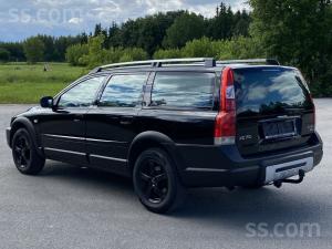 Melns Volvo XC70 2006 Rīga, ar dzinēja tilpumu 2.40 L un nobraukumu 372 tūkst. km par 4690 €, foto 8 vietnē AUTOMOTO.COM.LV