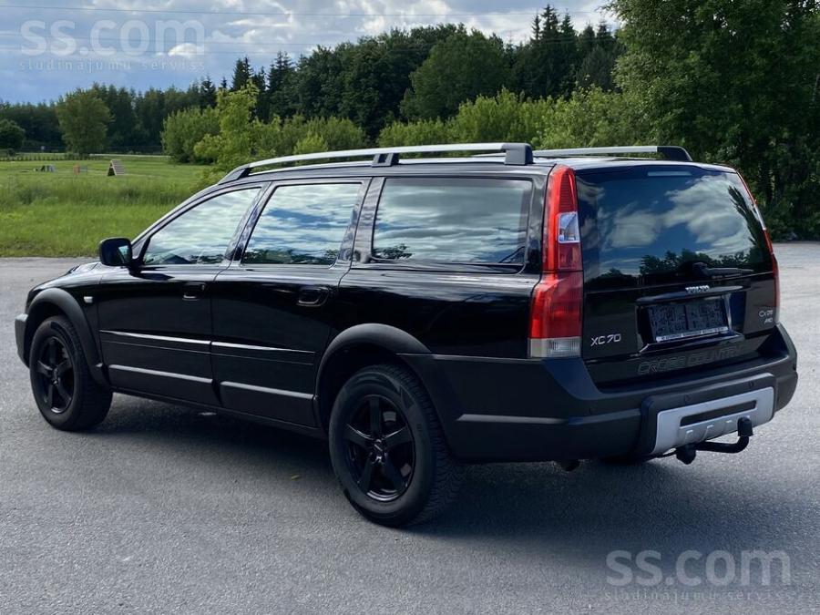 Melns Volvo XC70 2006 Rīga, ar dzinēja tilpumu 2.40 L un nobraukumu 372 tūkst. km par 4690 €, foto 8 vietnē AUTOMOTO.COM.LV