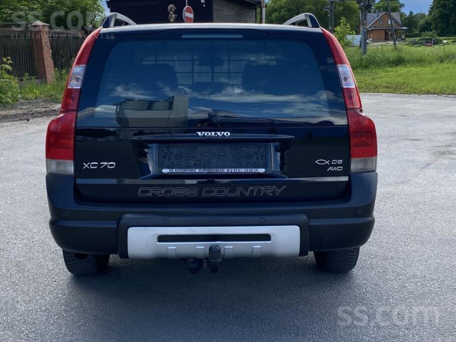 Melns Volvo XC70 2006 Rīga, ar dzinēja tilpumu 2.40 L un nobraukumu 372 tūkst. km par 4690 €, foto 11 vietnē AUTOMOTO.COM.LV