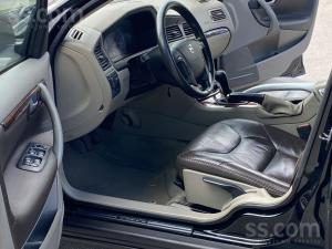 Melns Volvo XC70 2006 Rīga, ar dzinēja tilpumu 2.40 L un nobraukumu 372 tūkst. km par 4690 €, foto 13 vietnē AUTOMOTO.COM.LV