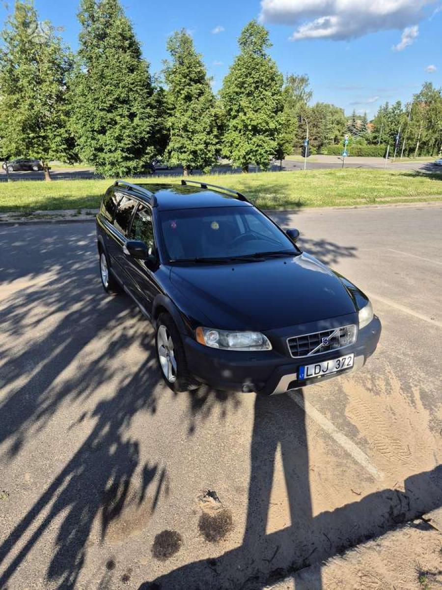 Черный Вольво ХС70 2006 в Вильнюс, объемом двигателя 2.40 л и пробегом 420 тыс. км за 3400 €, фото 4 на AUTOMOTO.COM.LV