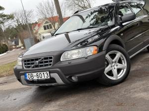 Черный Вольво ХС70 2006 в Рига, объемом двигателя 2.40 л и пробегом 280 тыс. км за 4550 €, фото 3 на AUTOMOTO.COM.LV