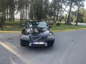 Black Volvo XC70 2006 in Riga, with an engine capacity of 2.40 L and mileage of 237 thousand km for 4200 €, photo  on AUTOMOTO.COM.LV