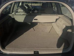 Black Volvo XC70 2006 in Riga, with an engine capacity of 2.40 L and mileage of 237 thousand km for 4200 €, photo 11 on AUTOMOTO.COM.LV