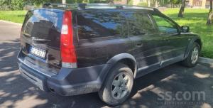 Black Volvo XC70 2006 in Aizkraukle, with an engine capacity of 2.40 L and mileage of 398 thousand km for 4800 €, photo  on AUTOMOTO.COM.LV
