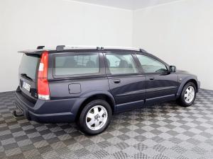 Melns Volvo XC70 2006 Tallina, ar dzinēja tilpumu 2.40 L un nobraukumu 363 tūkst. km par 2299 €, foto 11 vietnē AUTOMOTO.COM.LV