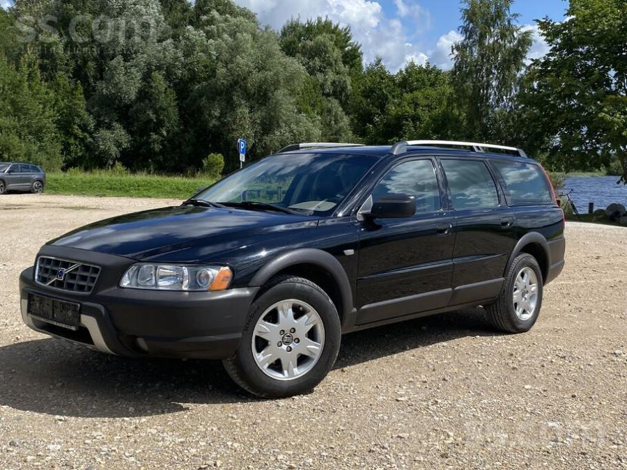 Black Volvo XC70 2006 in Riga, with an engine capacity of 2.40 L and mileage of 340 thousand km for 4390 €, photo 1 on AUTOMOTO.COM.LV