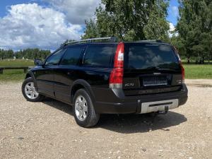 Black Volvo XC70 2006 in Riga, with an engine capacity of 2.40 L and mileage of 337 thousand km for 4250 €, photo 12 on AUTOMOTO.COM.LV