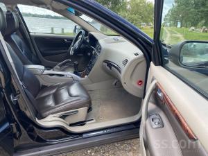 Black Volvo XC70 2006 in Riga, with an engine capacity of 2.40 L and mileage of 337 thousand km for 4250 €, photo 17 on AUTOMOTO.COM.LV