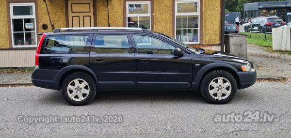 Melns Volvo XC70 2006 Paide, ar dzinēja tilpumu 0.00 L un nobraukumu 423 tūkst. km par 4450 €, foto 5 vietnē AUTOMOTO.COM.LV