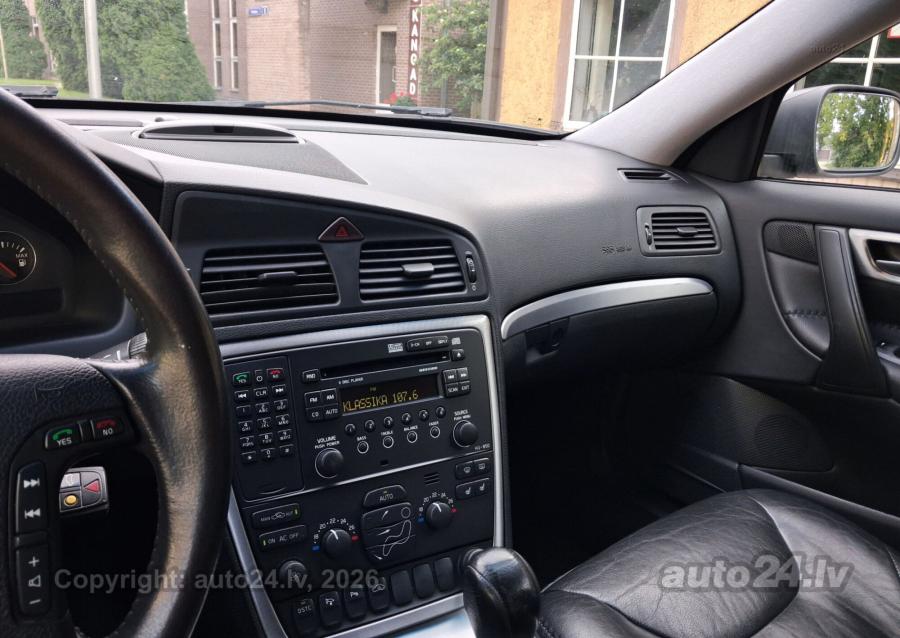 Черный Вольво ХС70 2006 в Пайде, объемом двигателя 0.00 л и пробегом 423 тыс. км за 4450 €, фото 23 на AUTOMOTO.COM.LV