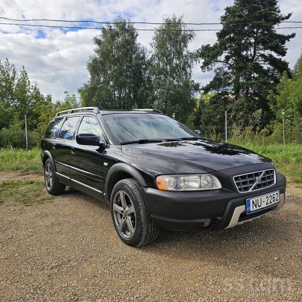 Черный Вольво ХС70 2006 в Рига, объемом двигателя 2.40 л и пробегом 305 тыс. км за 4150 €, фото 1 на AUTOMOTO.COM.LV