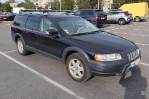 Black Volvo XC70 2006 in Vilnius, with an engine capacity of 2.40 L and mileage of 361 thousand km for 2000 €, photo 3 on AUTOMOTO.COM.LV