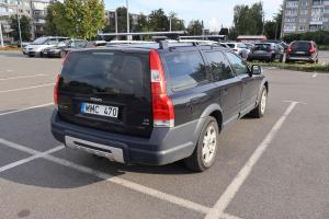 Black Volvo XC70 2006 in Vilnius, with an engine capacity of 2.40 L and mileage of 361 thousand km for 2000 €, photo 4 on AUTOMOTO.COM.LV