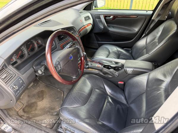Вольво ХС70 2006 в Таллин на AUTOMOTO.COM.LV Черный Вольво ХС70 2006 в Таллин, объемом двигателя 2.40 л и пробегом 436 тыс. км за 2490 €, фото 9 на AUTOMOTO.COM.LV