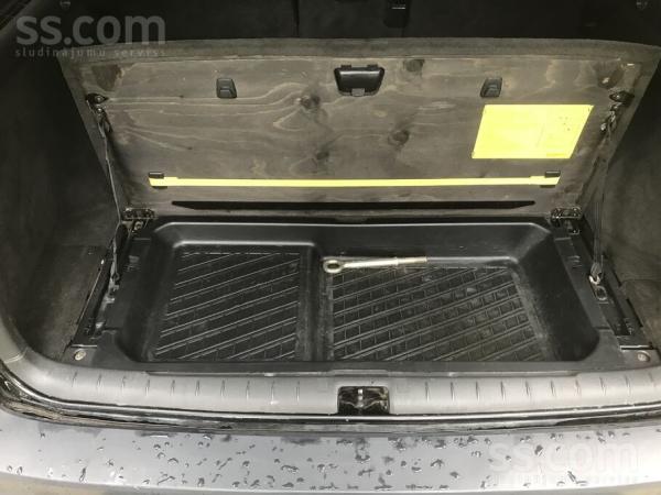Melns Volvo XC70 2006 Rīga, ar dzinēja tilpumu 2.40 L un nobraukumu 403 tūkst. km par 3450 €, foto 11 vietnē AUTOMOTO.COM.LV