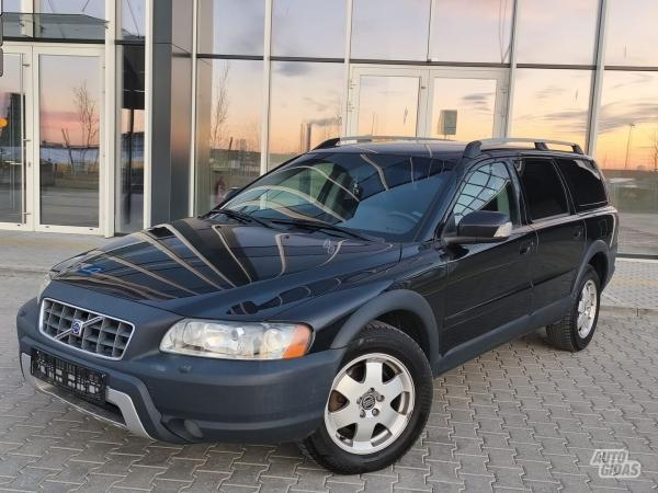 Black Volvo XC70 2006 in Vilnius, with an engine capacity of 2.40 L and mileage of 349 thousand km for 4200 €, photo 3 on AUTOMOTO.COM.LV
