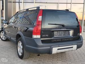 Black Volvo XC70 2006 in Vilnius, with an engine capacity of 2.40 L and mileage of 349 thousand km for 4200 €, photo 9 on AUTOMOTO.COM.LV