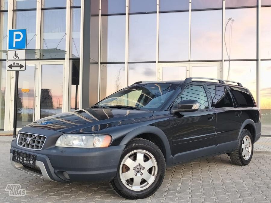 Black Volvo XC70 2006 in Vilnius, with an engine capacity of 2.40 L and mileage of 349 thousand km for 4200 €, photo 12 on AUTOMOTO.COM.LV