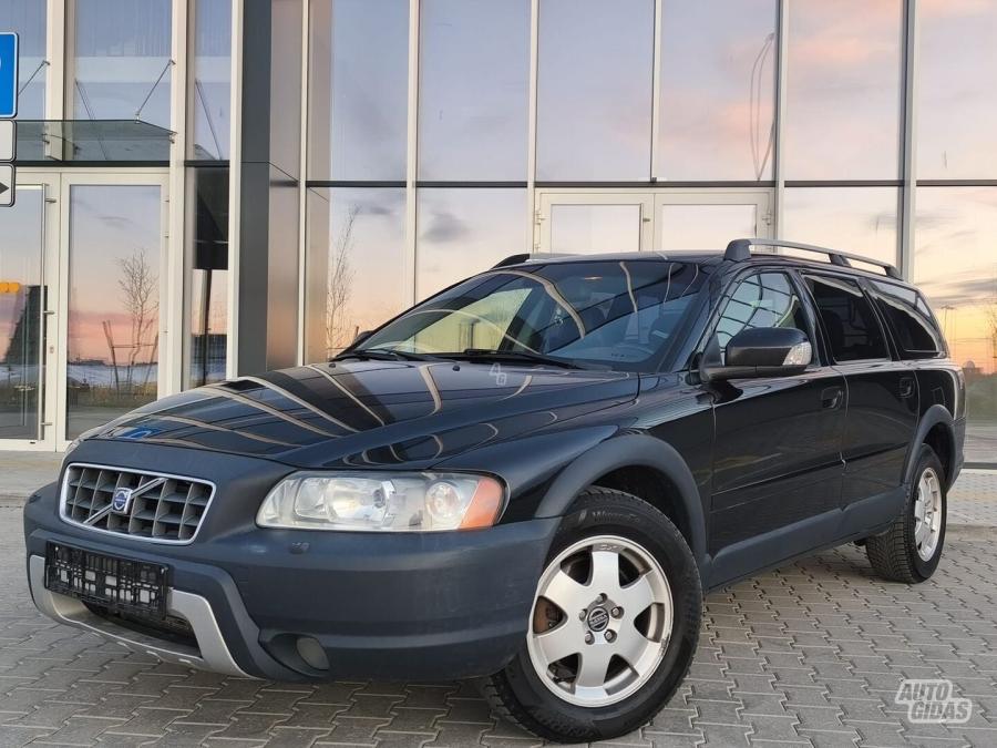 Black Volvo XC70 2006 in Vilnius, with an engine capacity of 2.40 L and mileage of 349 thousand km for 4200 €, photo 13 on AUTOMOTO.COM.LV