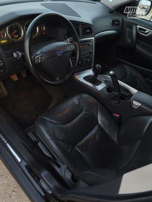 Black Volvo XC70 2006 in Vilnius, with an engine capacity of 2.40 L and mileage of 349 thousand km for 4200 €, photo 19 on AUTOMOTO.COM.LV