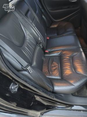 Black Volvo XC70 2006 in Vilnius, with an engine capacity of 2.40 L and mileage of 349 thousand km for 4200 €, photo 24 on AUTOMOTO.COM.LV