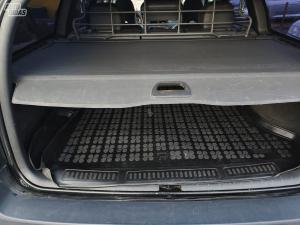 Black Volvo XC70 2006 in Vilnius, with an engine capacity of 2.40 L and mileage of 349 thousand km for 4200 €, photo 26 on AUTOMOTO.COM.LV