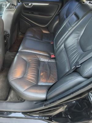 Black Volvo XC70 2006 in Vilnius, with an engine capacity of 2.40 L and mileage of 349 thousand km for 4200 €, photo 27 on AUTOMOTO.COM.LV