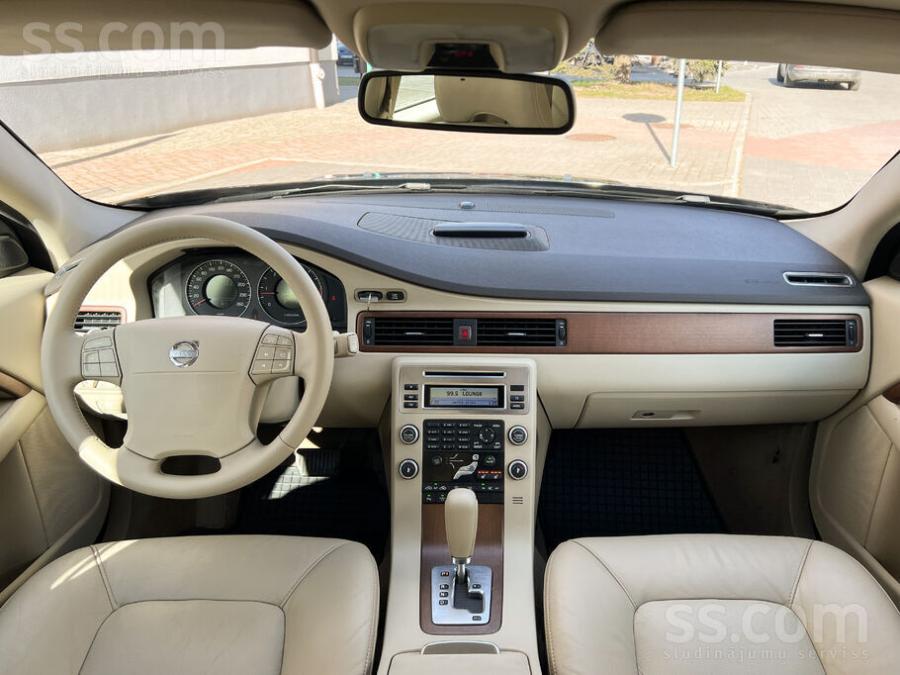 Melns Volvo XC70 2007 Rīga, ar dzinēja tilpumu 2.40 L un nobraukumu 0 tūkst. km par 5950 €, foto 7 vietnē AUTOMOTO.COM.LV