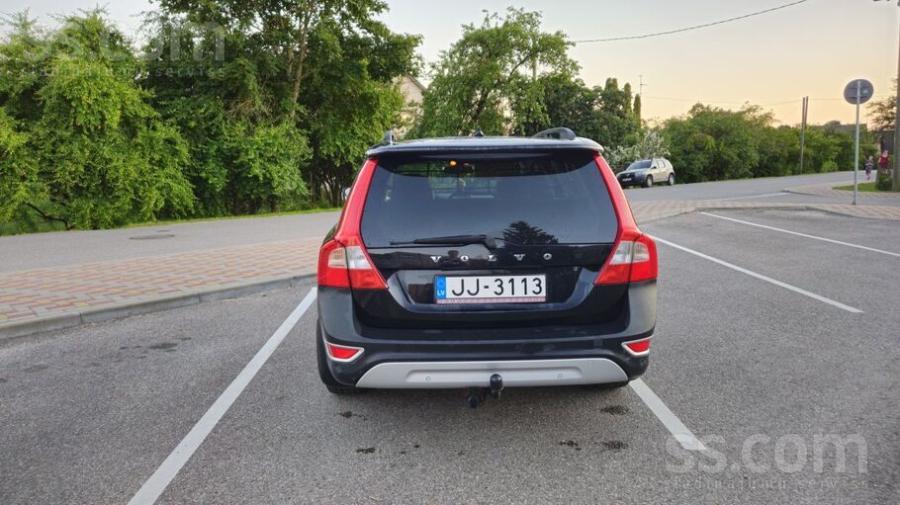 Melns Volvo XC70 2007 Rīga, ar dzinēja tilpumu 2.40 L un nobraukumu 0 tūkst. km par 7550 €, foto 5 vietnē AUTOMOTO.COM.LV