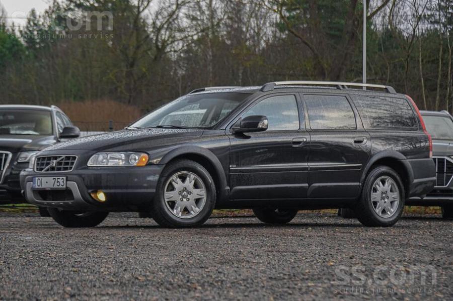 Melns Volvo XC70 2007 Rīga, ar dzinēja tilpumu 2.40 L un nobraukumu 550 tūkst. km par 3390 €, foto 1 vietnē AUTOMOTO.COM.LV